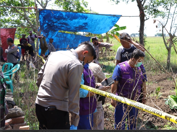 Anak Bunuh Ayah Kandung di Indramayu, Mayat Dikubur di Pekarangan Rumah ...